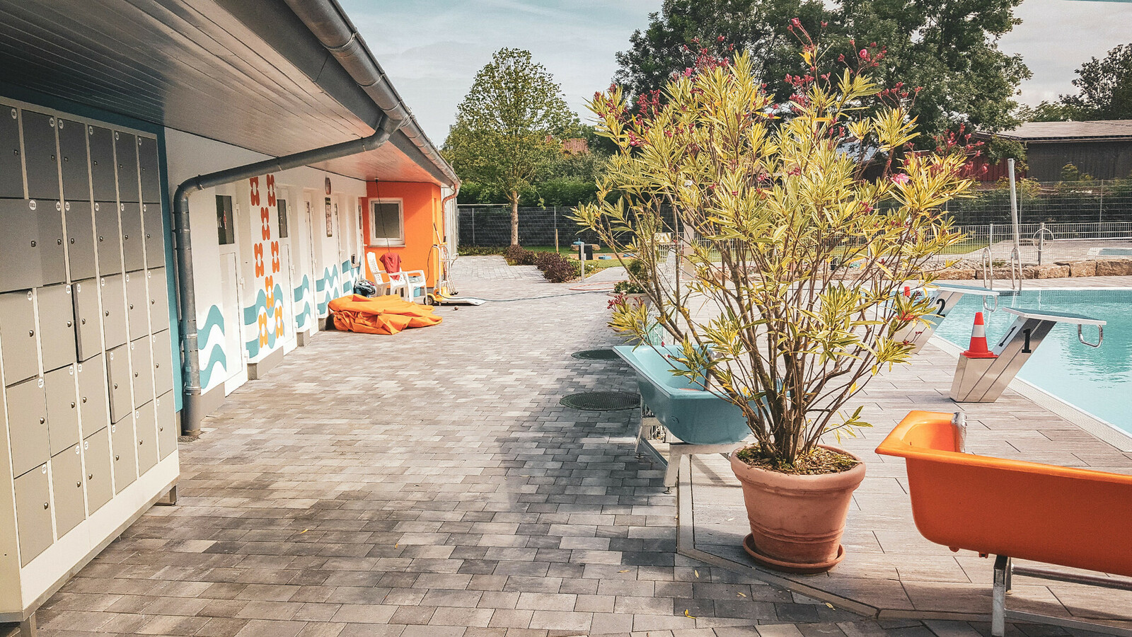 Projektbeispiele | EHL AG | Pflastersteine, Betonstufen, Palisaden