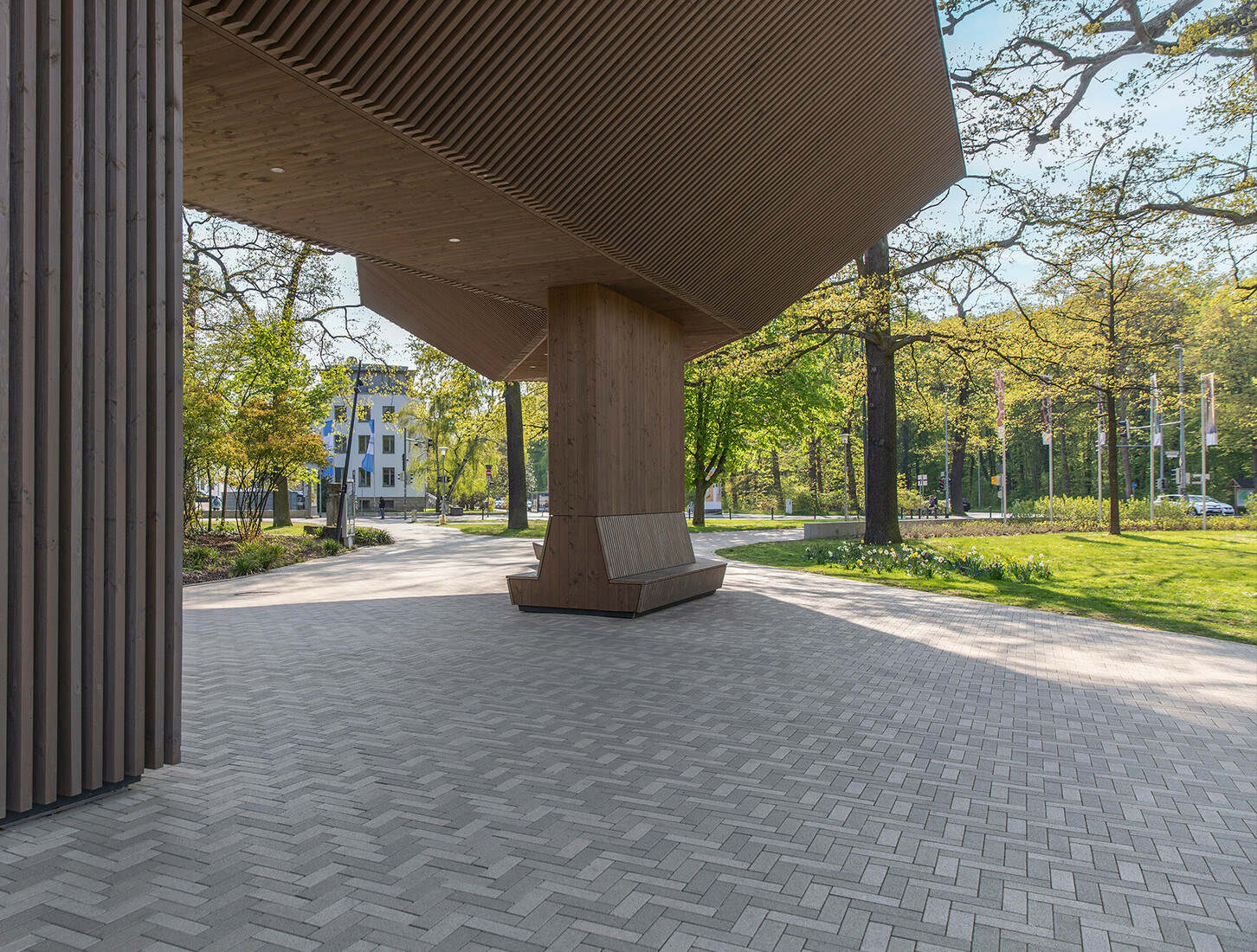 Projektbeispiele | EHL AG | Pflastersteine, Betonstufen, Palisaden